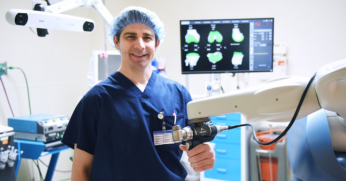 Surgeons use robotic arm to assist in joint surgeries | Daily Inter Lake