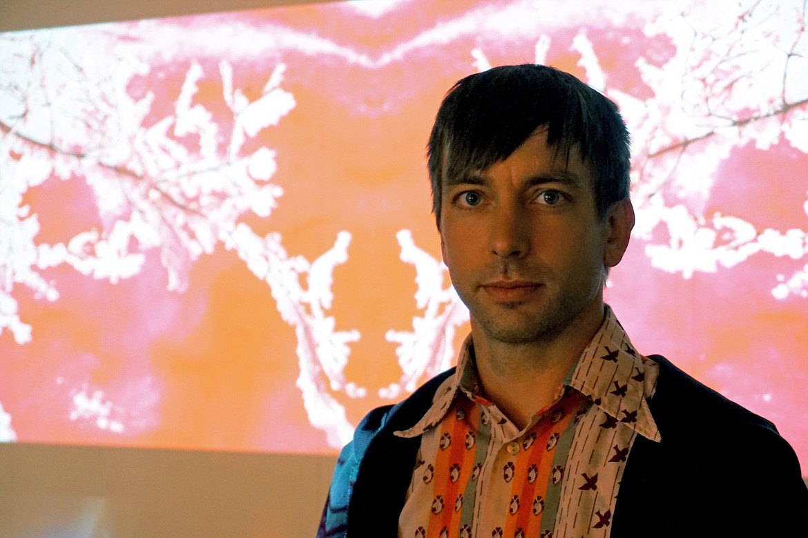 Lighting design puts modern day feel on Mozart's opera | Whitefish Pilot