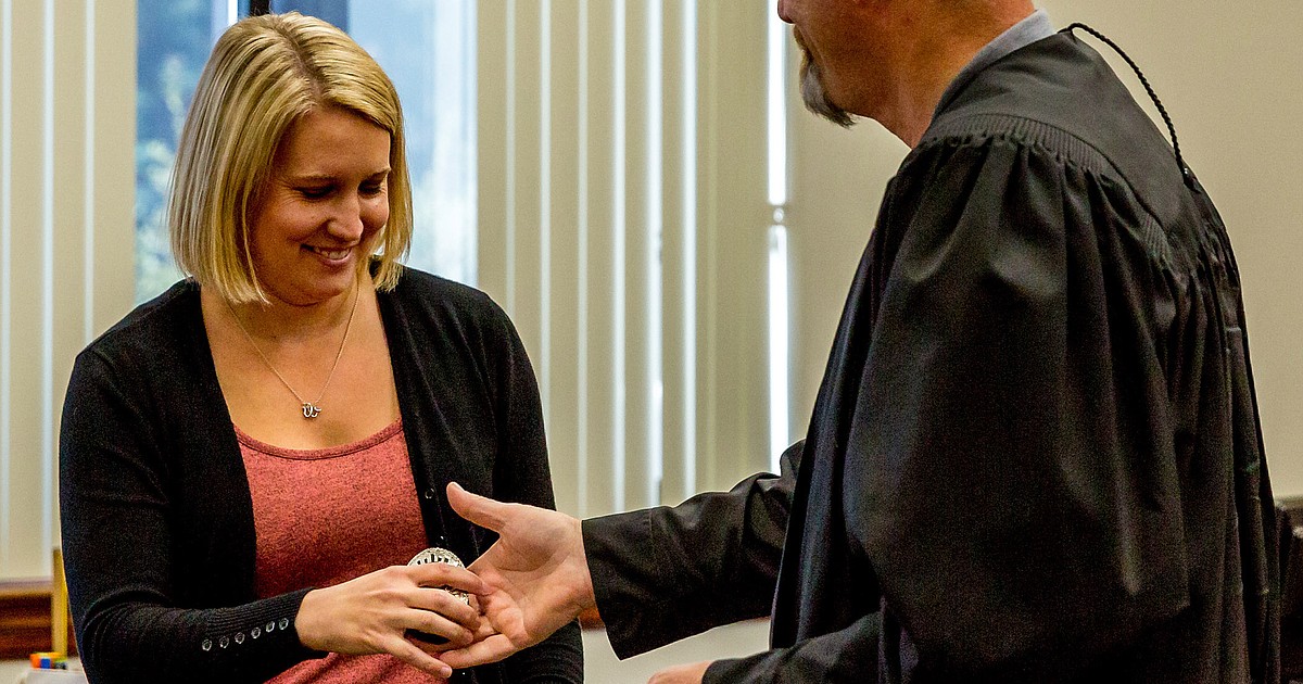 County's first probation officer sworn in | Western News