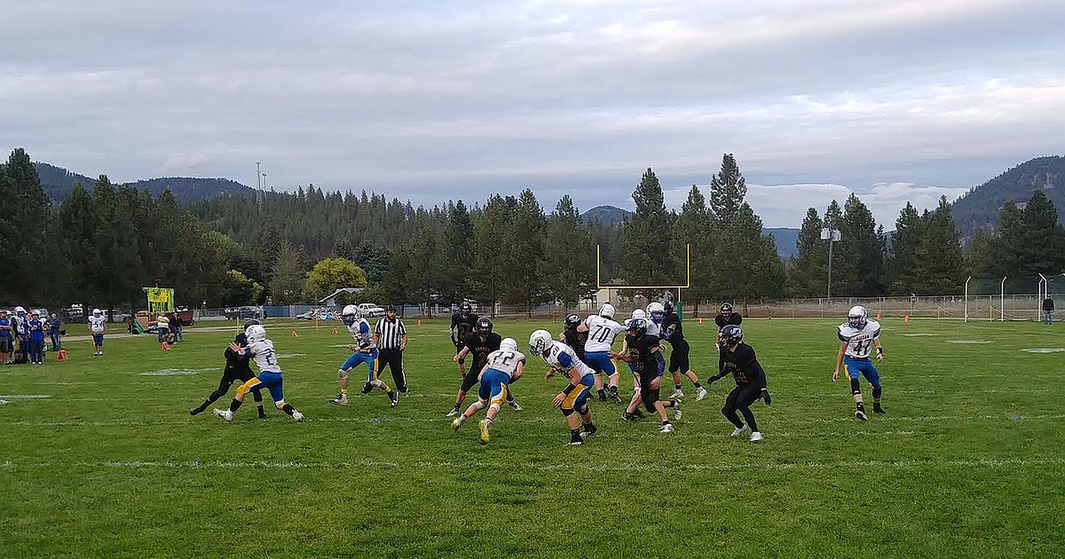 Two equals one for St. Regis, Mullan football teams | Valley Press ...