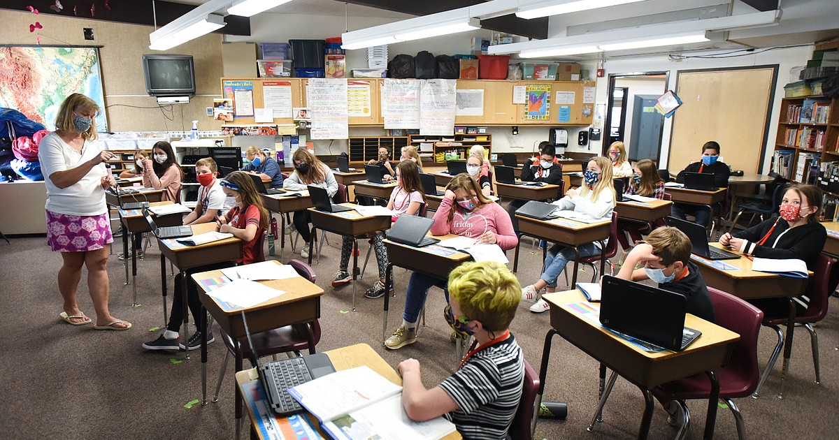 Russell Elementary earns National Blue Ribbon School honor | Daily ...