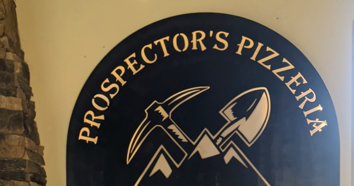 Prospector's Pizzeria strikes gold | Shoshone News-Press