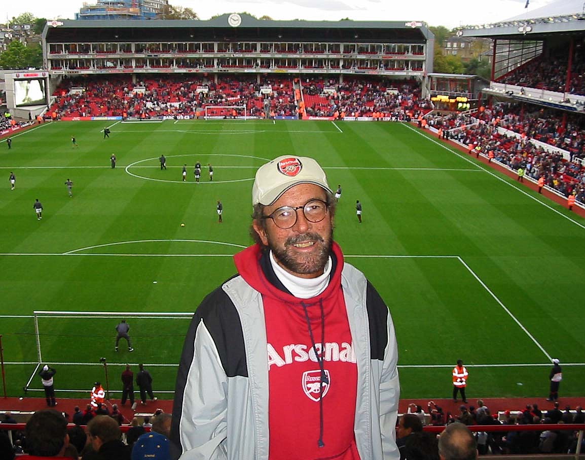 MOMENTS, MEMORIES and MADNESS with STEVE CAMERON: Falling in love with ...
