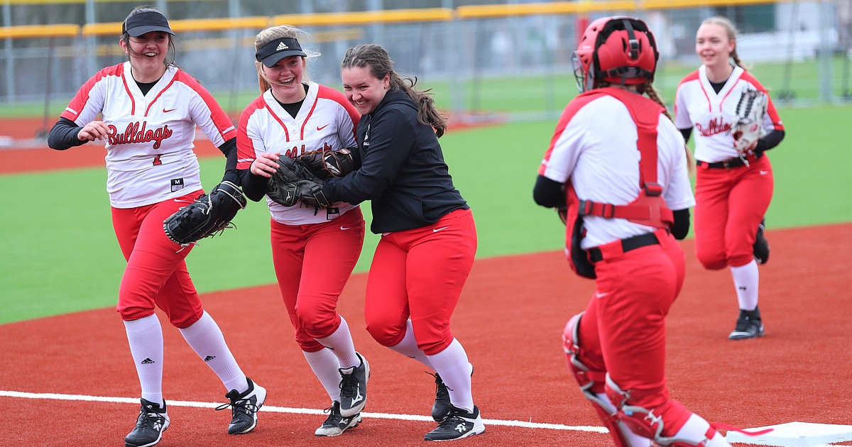 SHS softball picks up first win, secures sweep of Moscow | Bonner ...