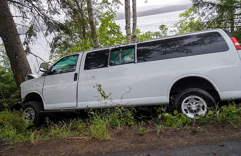 Van accidentally drives off Glacier National Park's Going-to-the-Sun ...