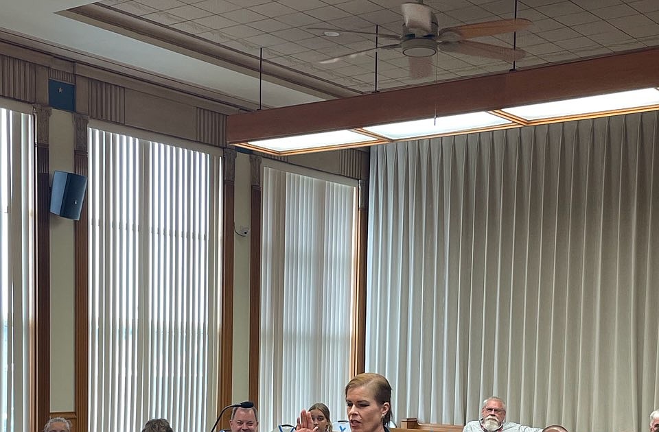 New Adams County District Court judge takes oath | Columbia Basin Herald