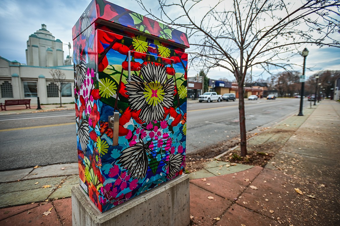 Traffic signal box project adds color to Kalispell streets | Daily ...