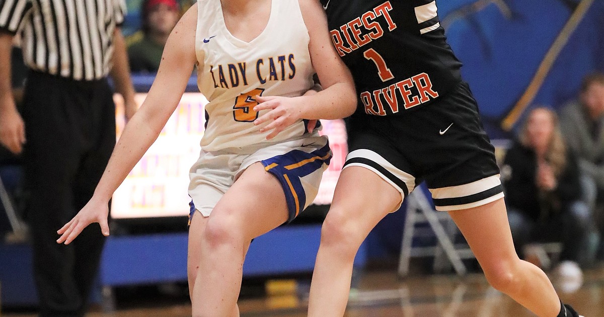 Spartans squeak past Clark Fork in scrappy, defensive battle | Bonner ...