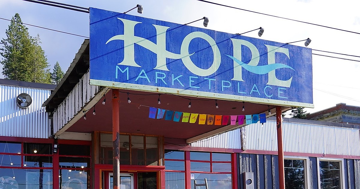 Artists' co-op launches in Hope | Bonner County Daily Bee