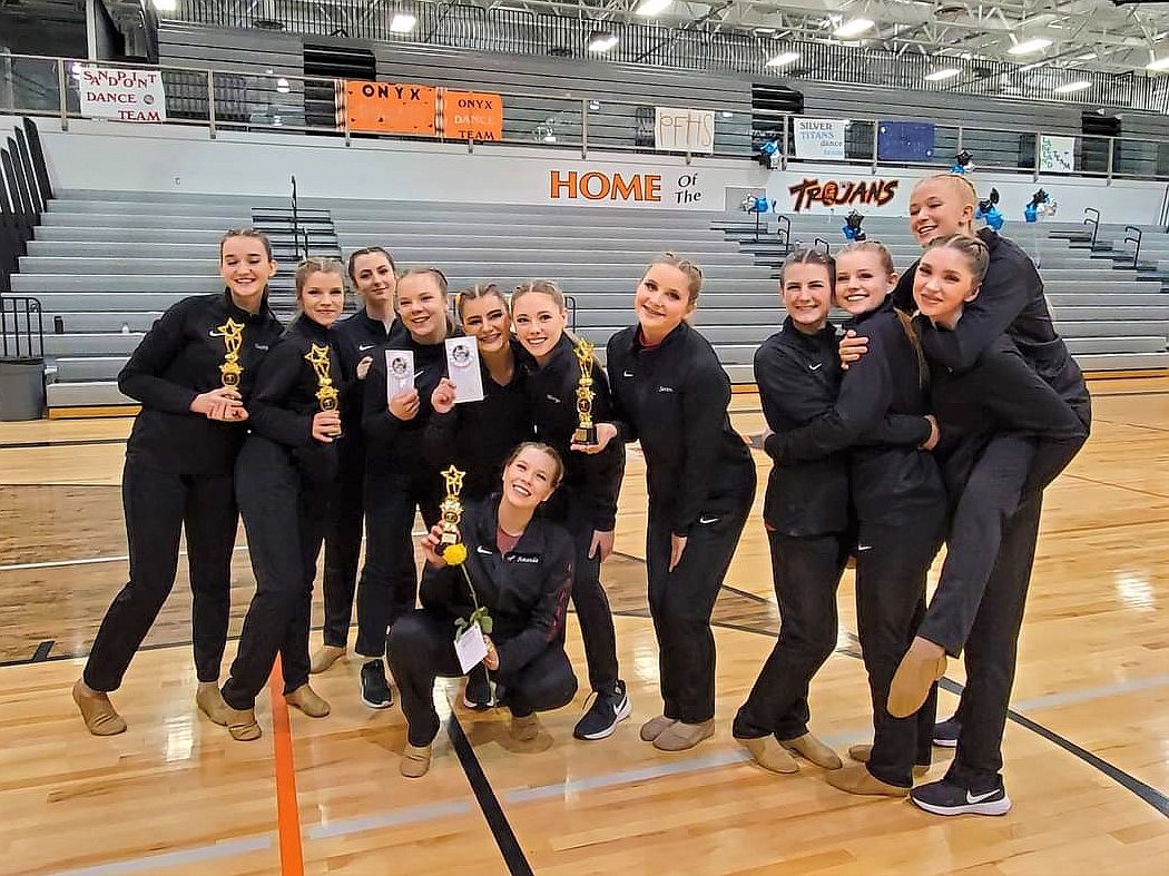 SHS Dance Team keeps up the tempo | Bonner County Daily Bee