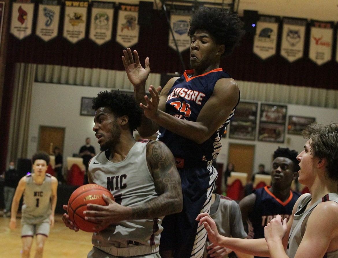 NIC BASKETBALL: Mims powers Cardinal men past Treasure Valley | Coeur d ...