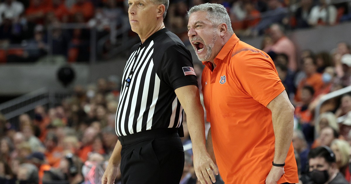 ZAGS TRACKER with STEVE CAMERON: Who, just who, can spoil the Zags ...