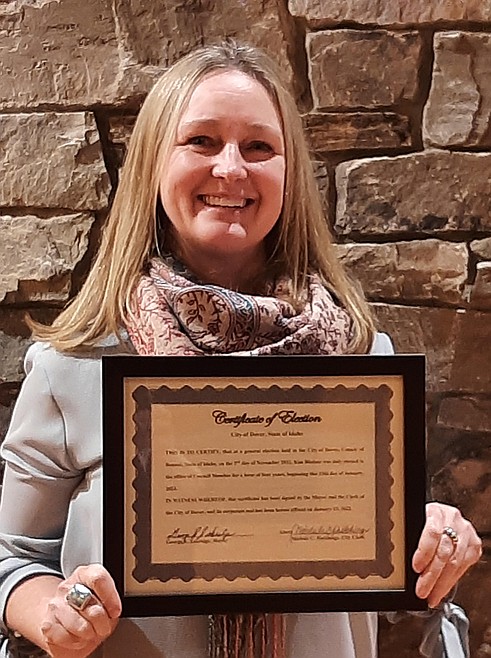 Dover welcomes new council members, mayor | Bonner County Daily Bee