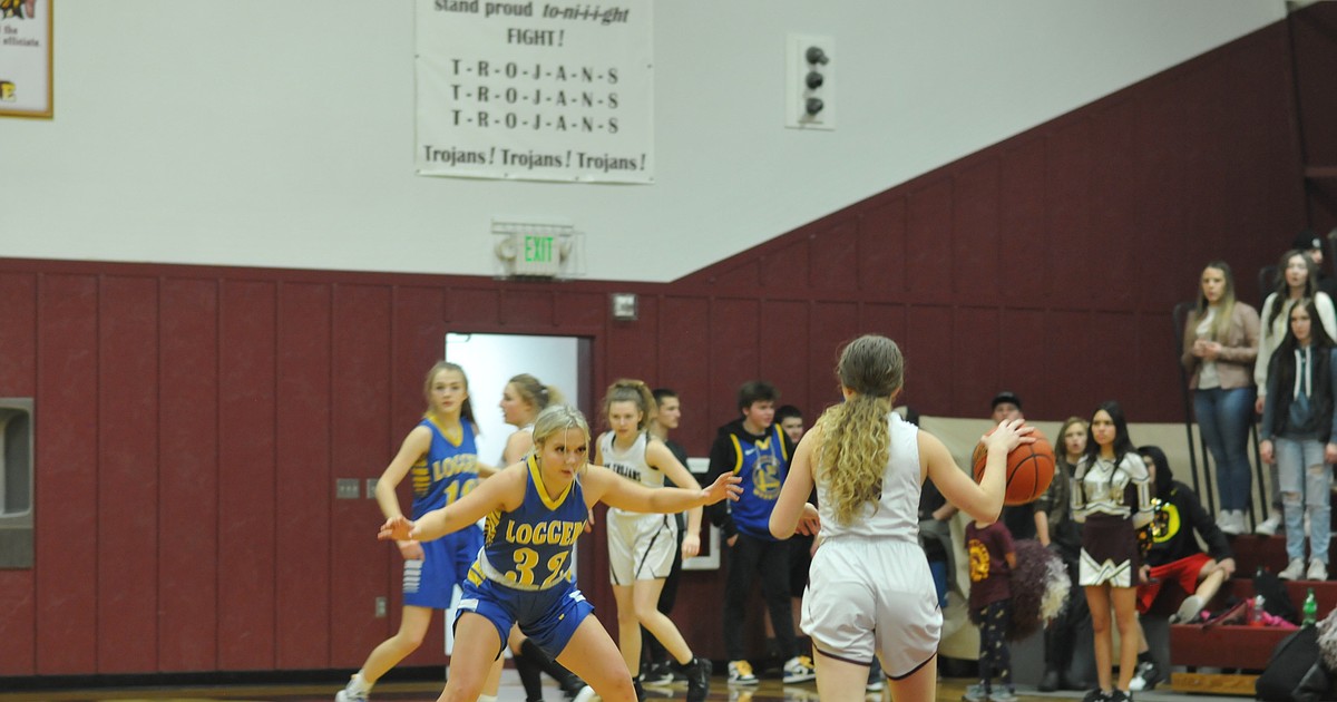 Lady Loggers emerge victorious in cross-county showdown | Western News