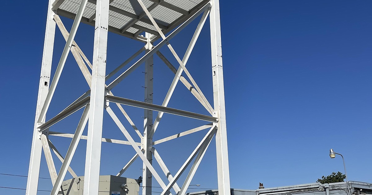 New cell phone tower rising in downtown Moses Lake | Columbia Basin Herald