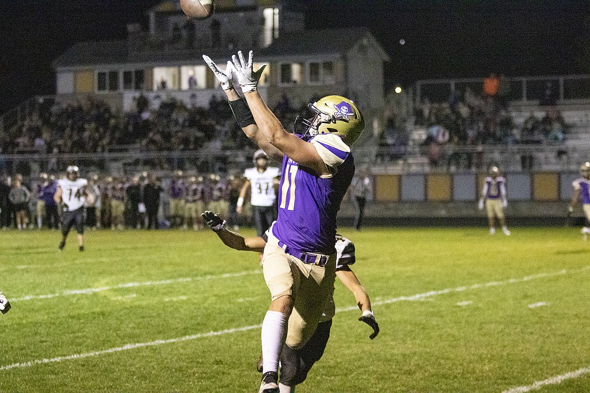 Pirates plunder Browning, 54-0 | Lake County Leader