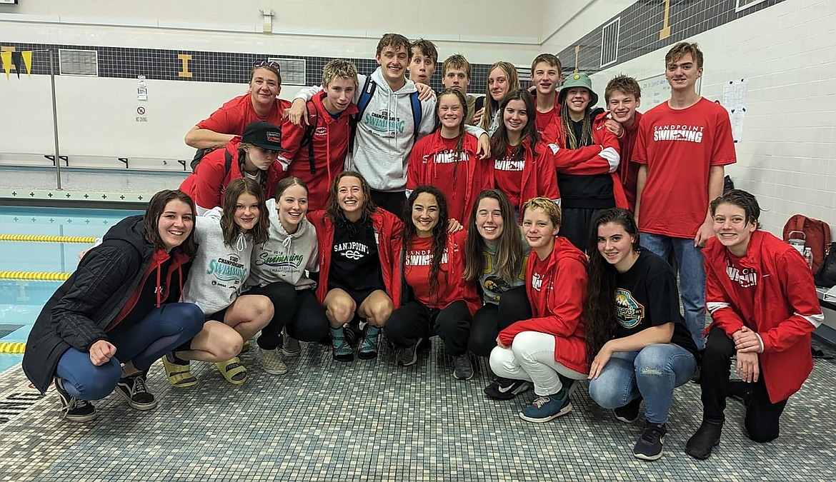 Bulldogs swim to strong district finish | Bonner County Daily Bee