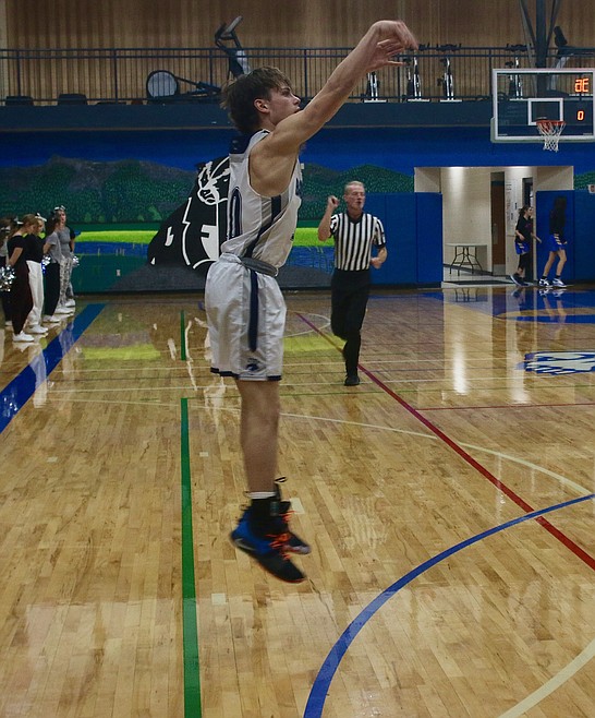 Season Opener: Boys basketball surpass century mark | Bonners Ferry Herald