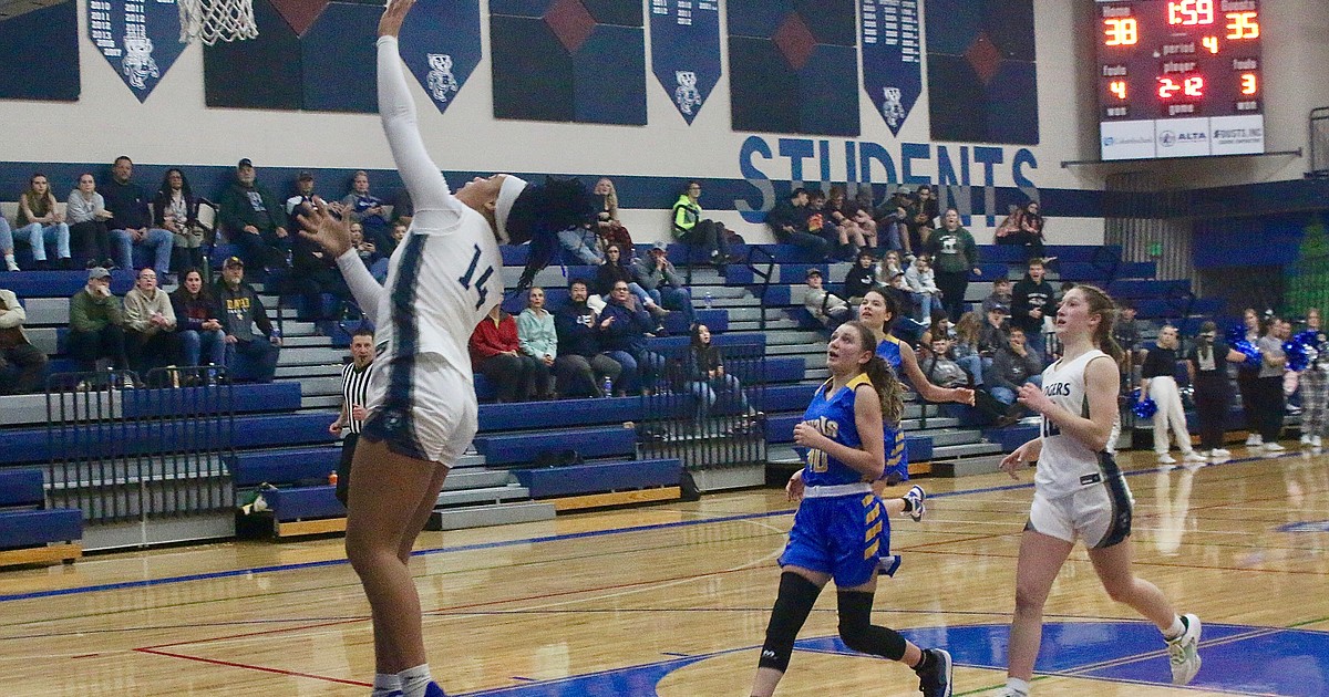 Badger girls kick into high gear against Wildcats | Hagadone News Network