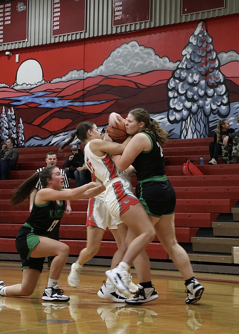 Bulldogs win by 75 against East Valley | Bonner County Daily Bee