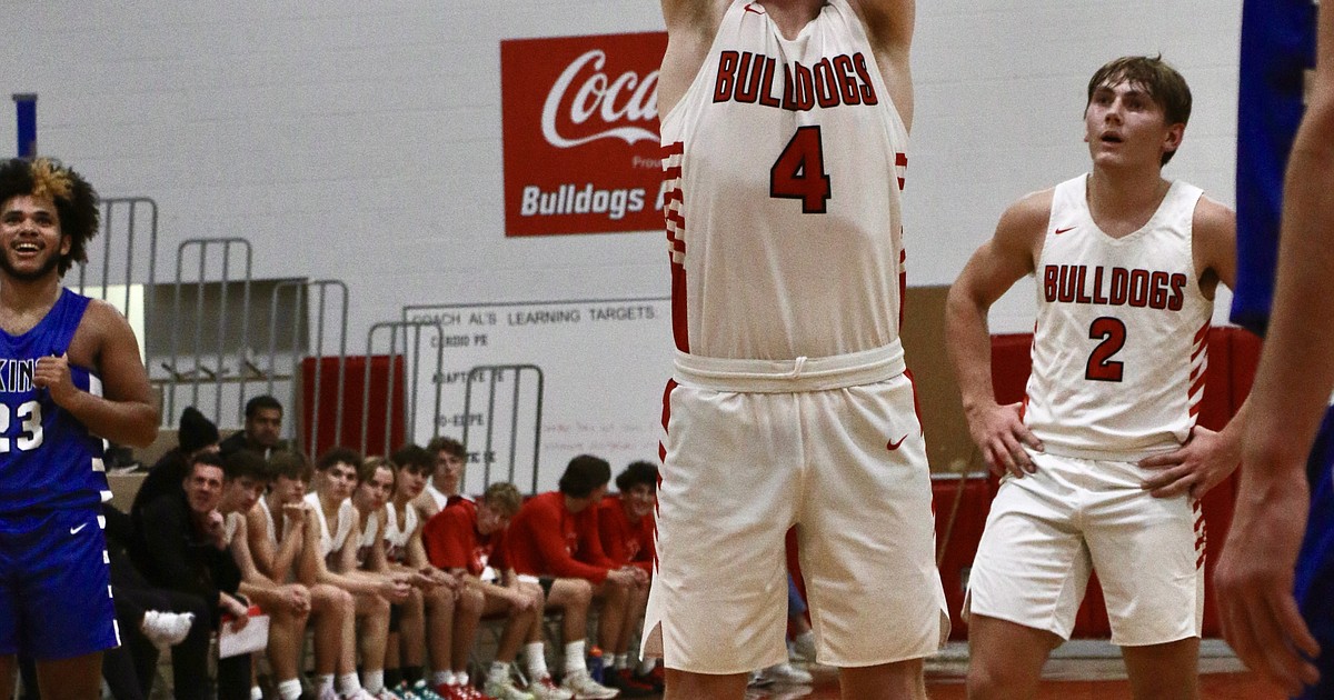 Lee hits 24 points for Sandpoint in league opener | Bonner County Daily Bee