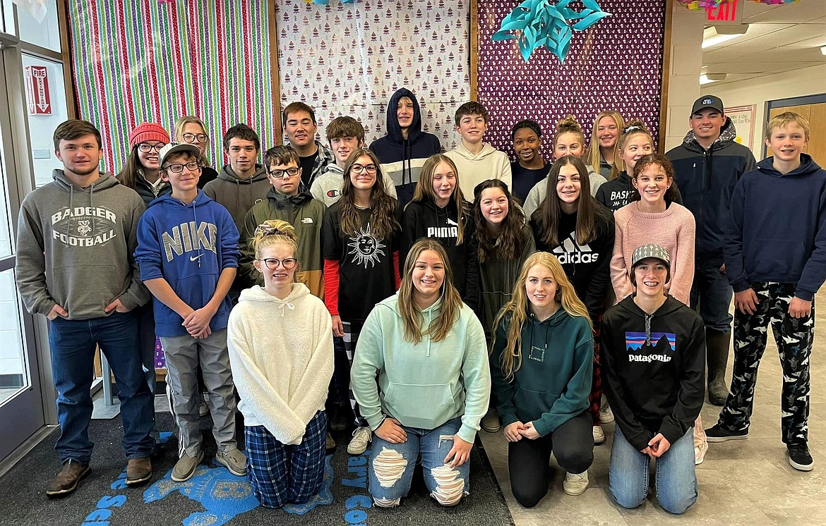 School food drive raises 143 hams and turkeys | Bonners Ferry Herald
