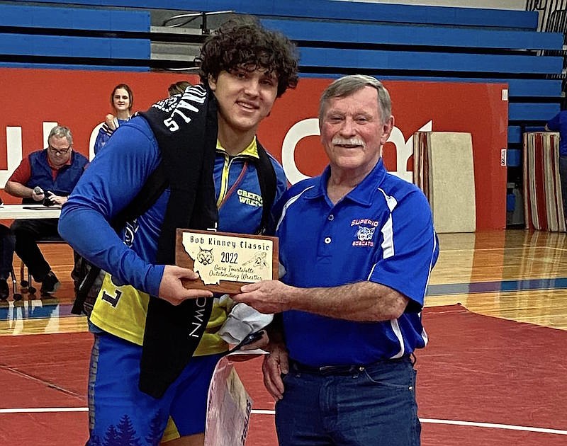 DeShazer leads five ranked Greenchain wrestlers | Western News