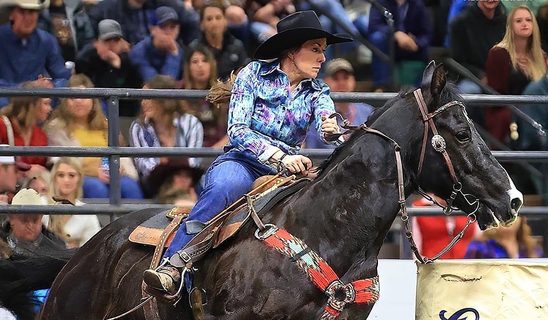 Knight brings home pro rodeo championship | Lake County Leader