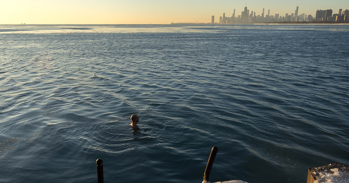 Celebs tout ice baths, but science on benefits is lukewarm | Coeur d ...