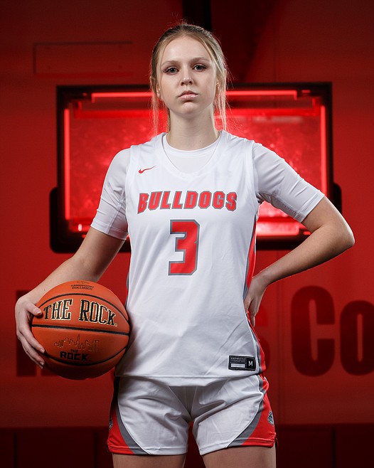 Five Bulldogs win All-IEL awards | Bonner County Daily Bee