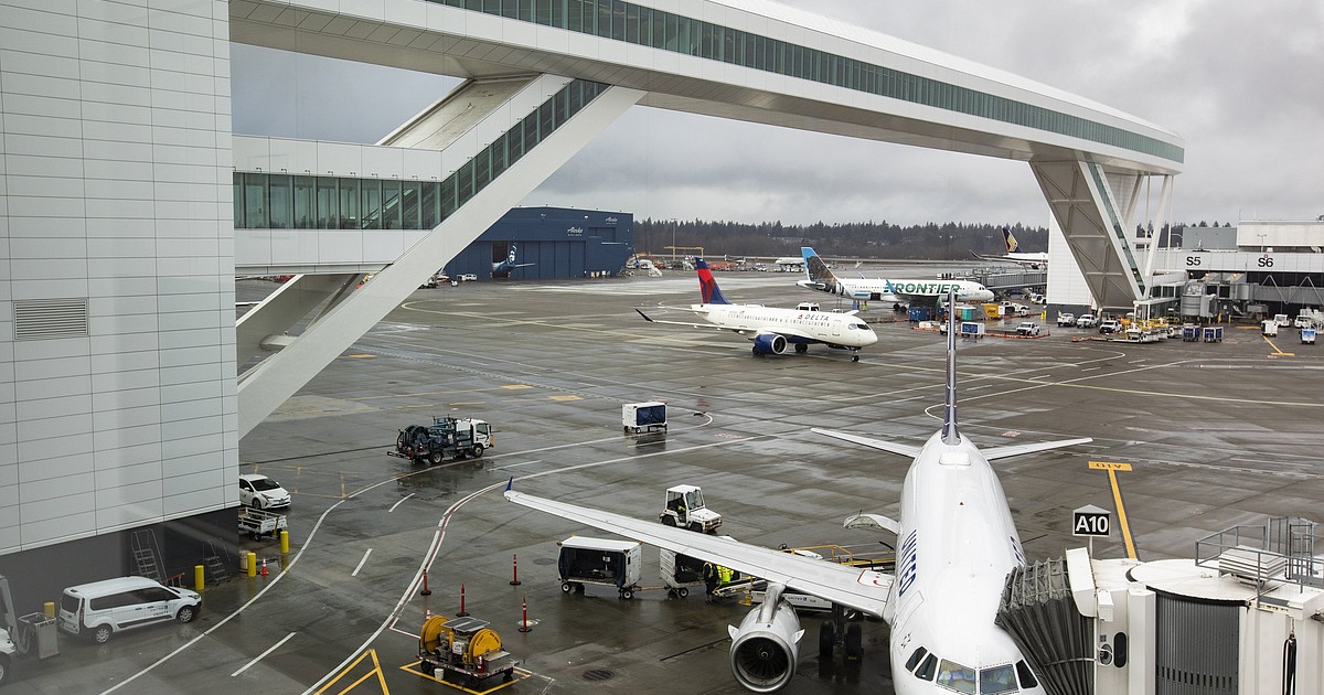 New Seattle airport terminal lacks space for enough planes | Daily ...