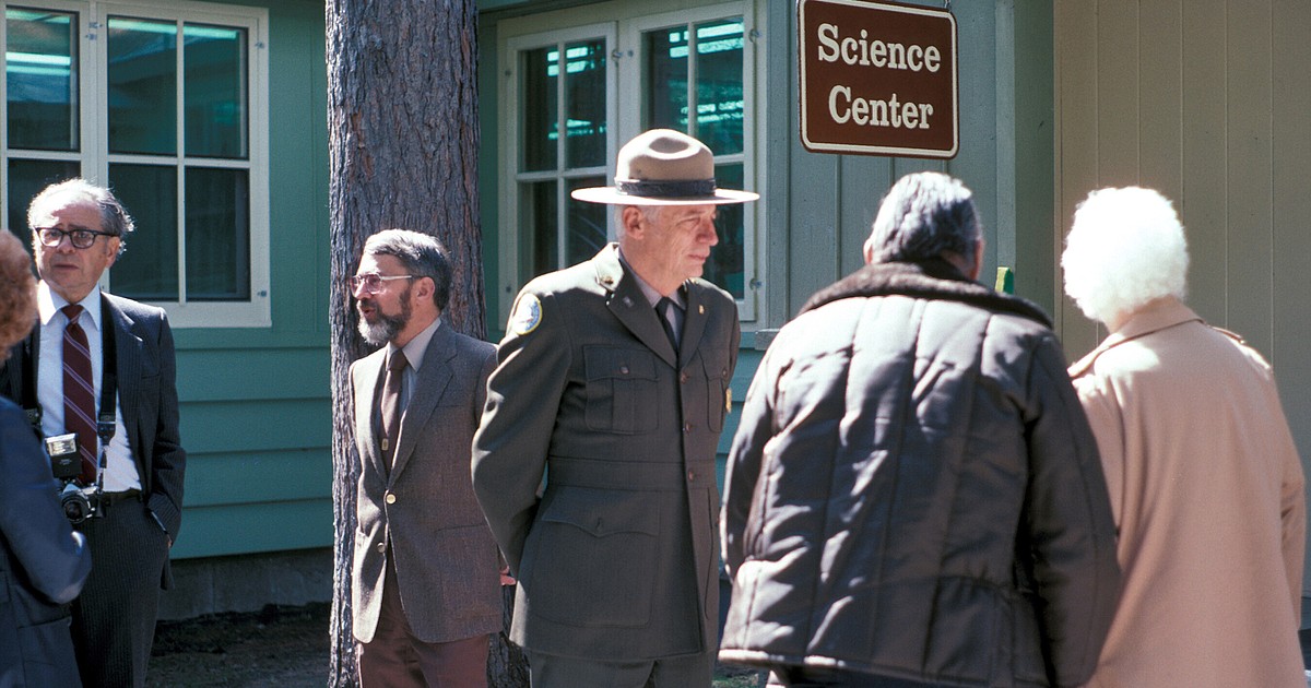 Historian Dakin recalls courage of Bob Haraden | Hungry Horse News