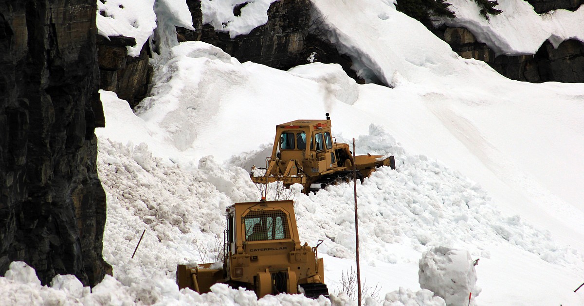Crews make progress on plowing Going-to-the-Sun Road | Valley Press ...
