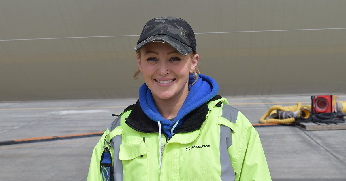 Hangar home: Boeing puts down roots in Moses Lake | Basin Business ...