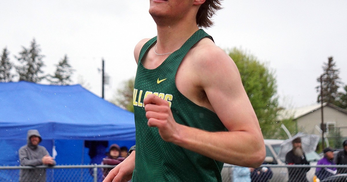 Track team puts up impressive performance at rainy Archie Roe ...