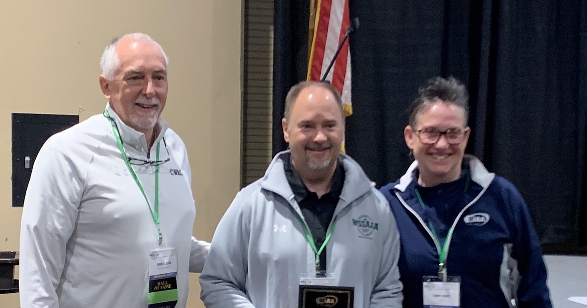 ML’s Sandhop receives Gareth Giles Award | Columbia Basin Herald