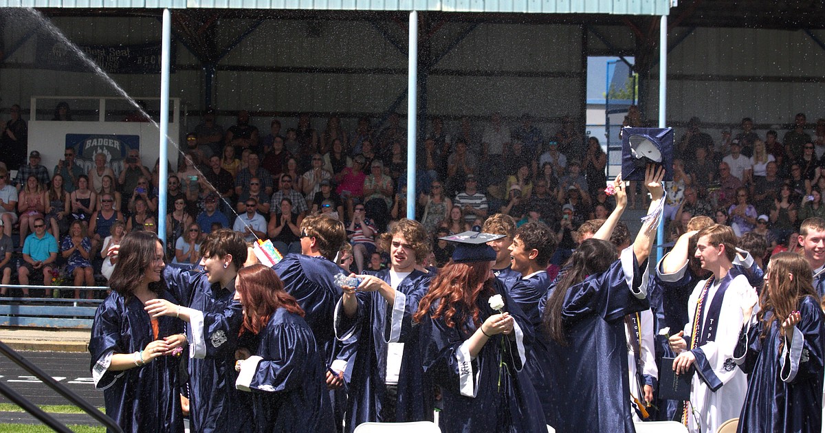 BFHS graduates celebrate Badger spirit | Hagadone News Network
