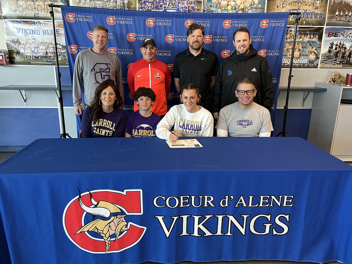 Signing photos June 9, 2023 | Coeur d'Alene Press