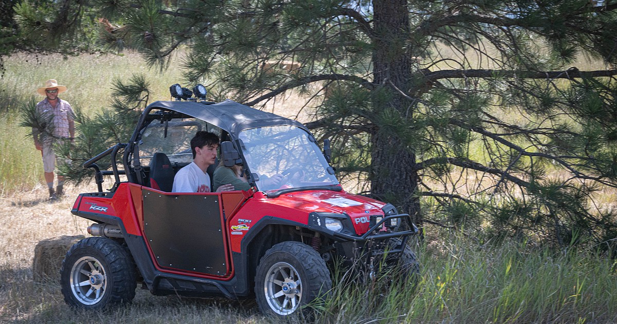 Blindfolded side-by-side racers find their way on Thompson Falls course ...