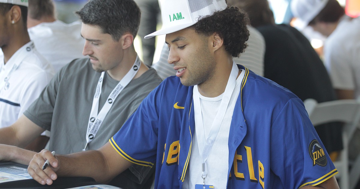 THE FRONT ROW with JASON ELLIOTT: A return, and look back at a glory ...