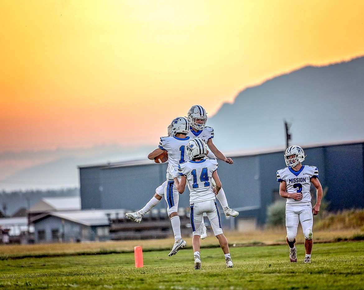 Mission Bulldogs best Plains in season opener | Lake County Leader