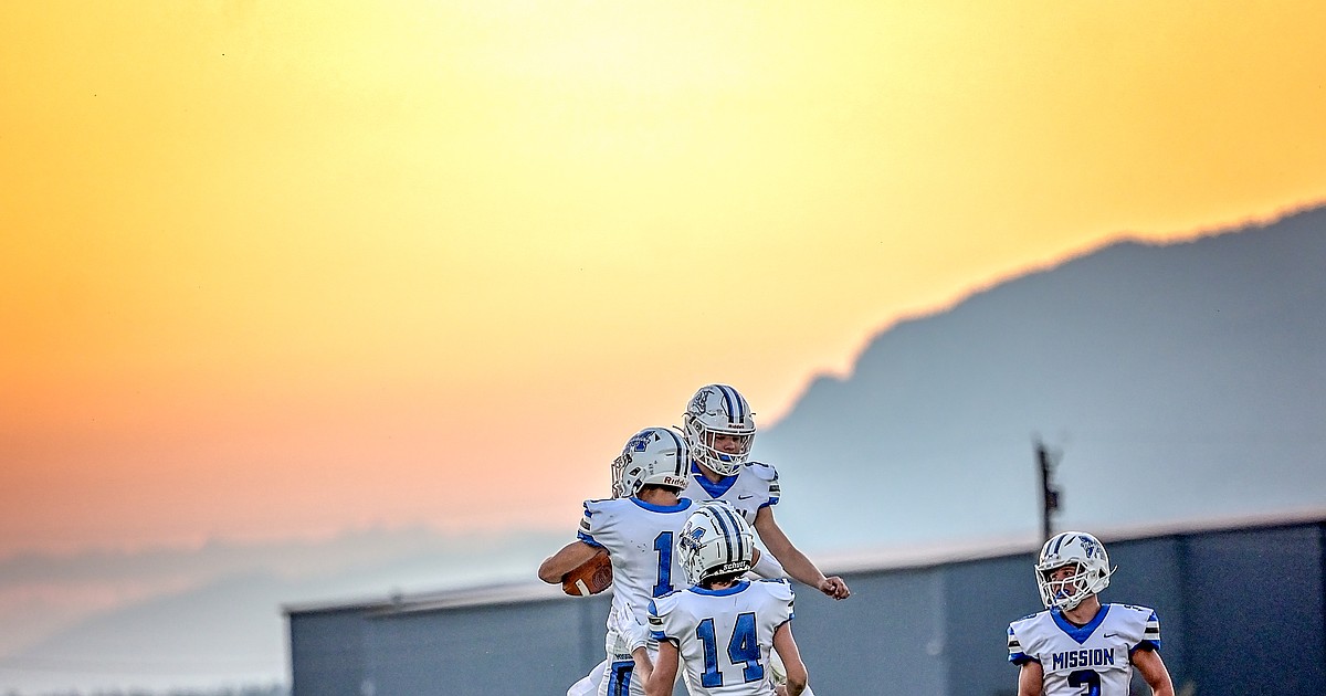 Mission Bulldogs best Plains in season opener | Lake County Leader