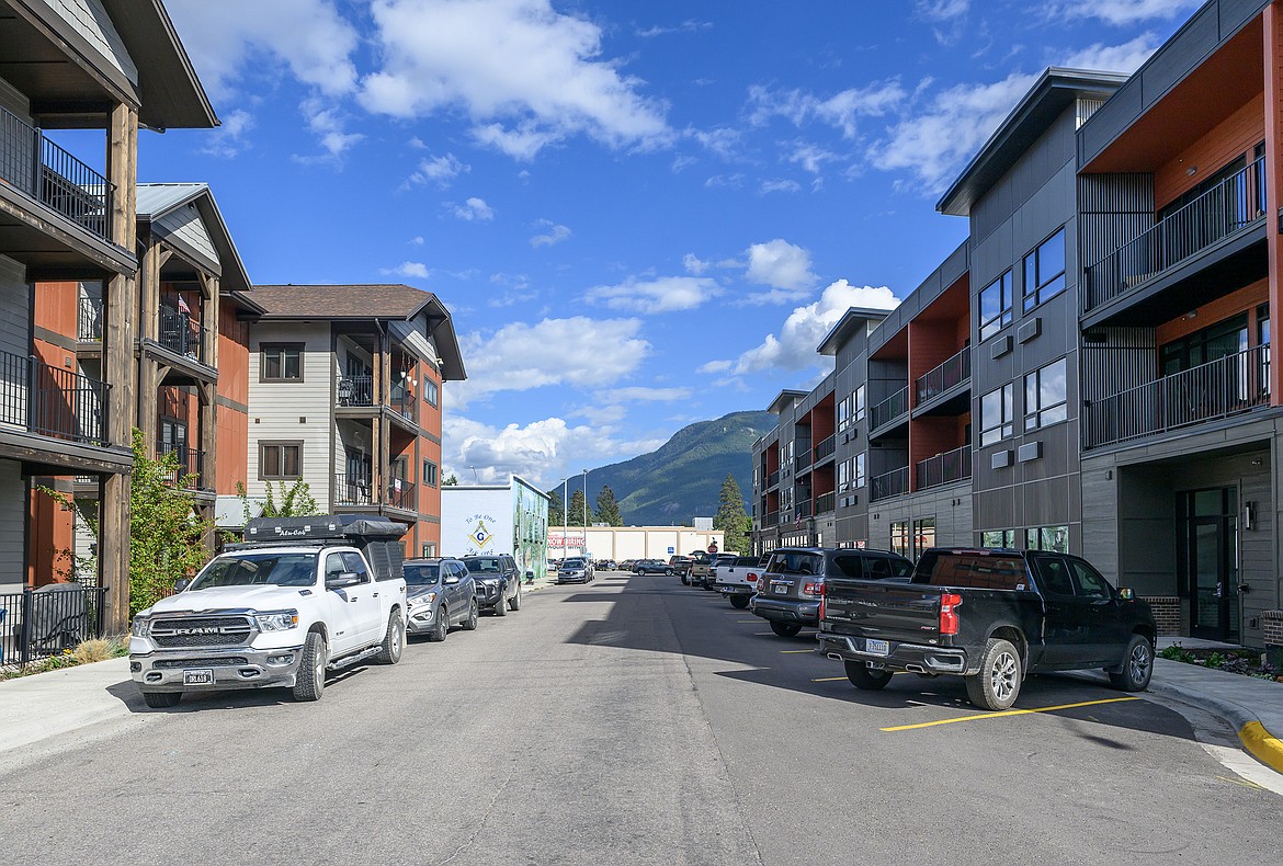 City takes look at diagonal parking on Fifth | Hungry Horse News