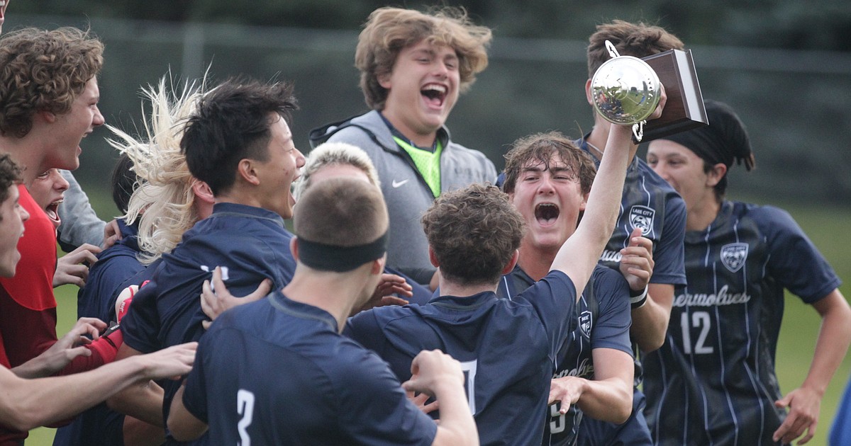 5A REGION 1 BOYS SOCCER CHAMPIONSHIP: Flying high again ... Lake City ...