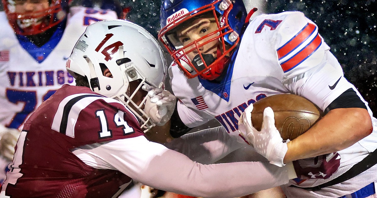 Vikes season comes to a close with 34-21 playoff loss to Broncs ...