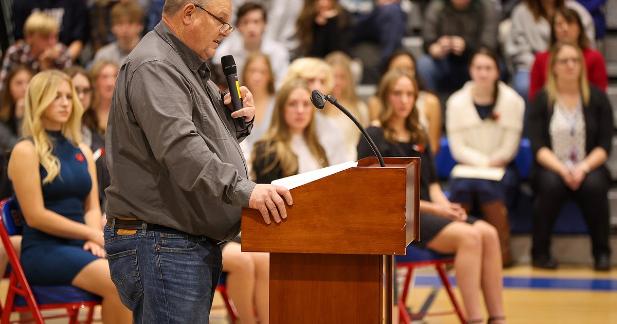 Tester, Zinke mark Veterans Day in Bigfork | Daily Inter Lake