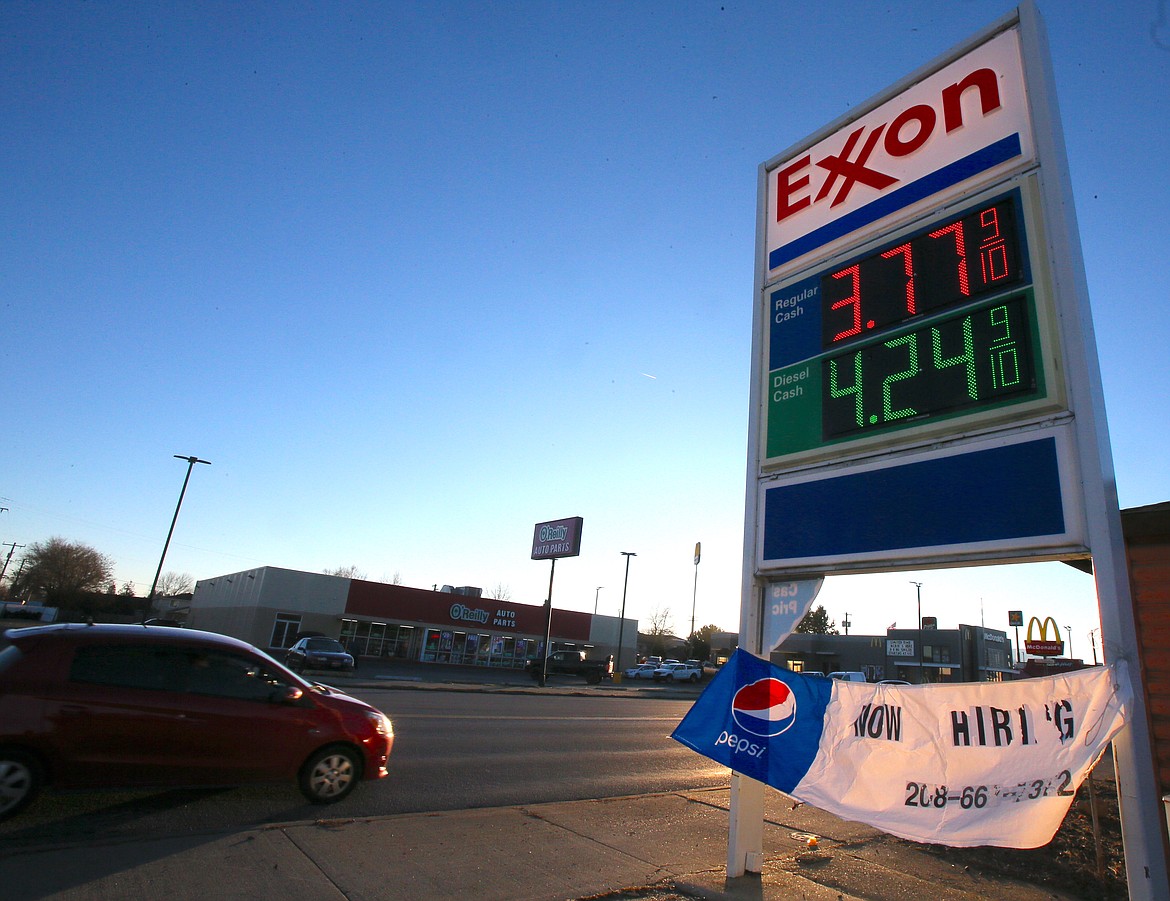 Idaho gas nearly 50 cents cheaper than a year ago | Coeur d'Alene Press