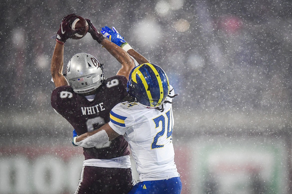 PHOTOS: Griz blast Blue Hens, advance to FCS quarterfinals | Daily ...