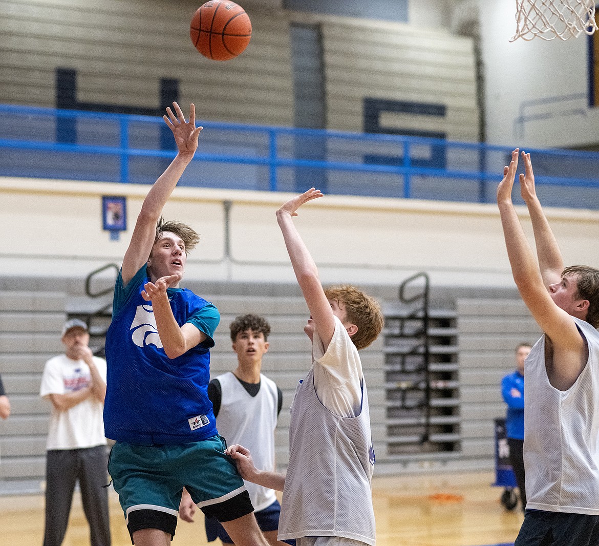 Boys look sharp as hoops season kicks off | Hungry Horse News
