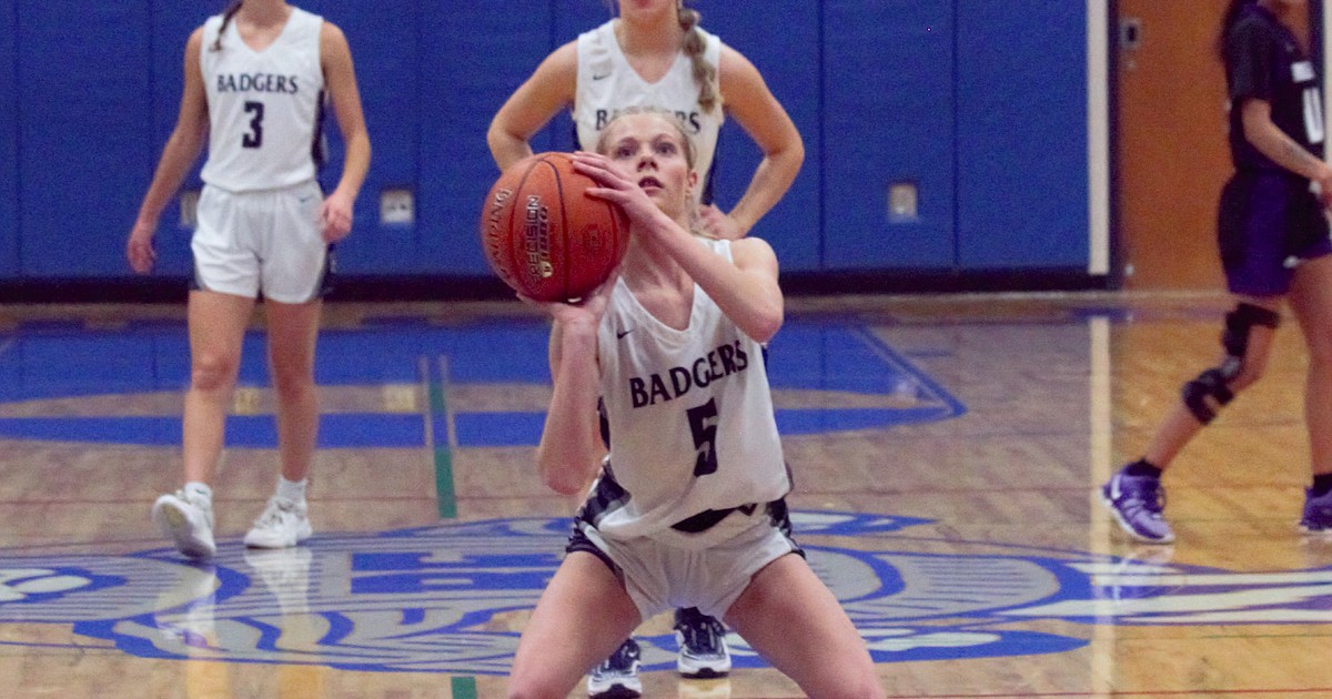 Badgers beat Pirates by 49 points | Hagadone News Network